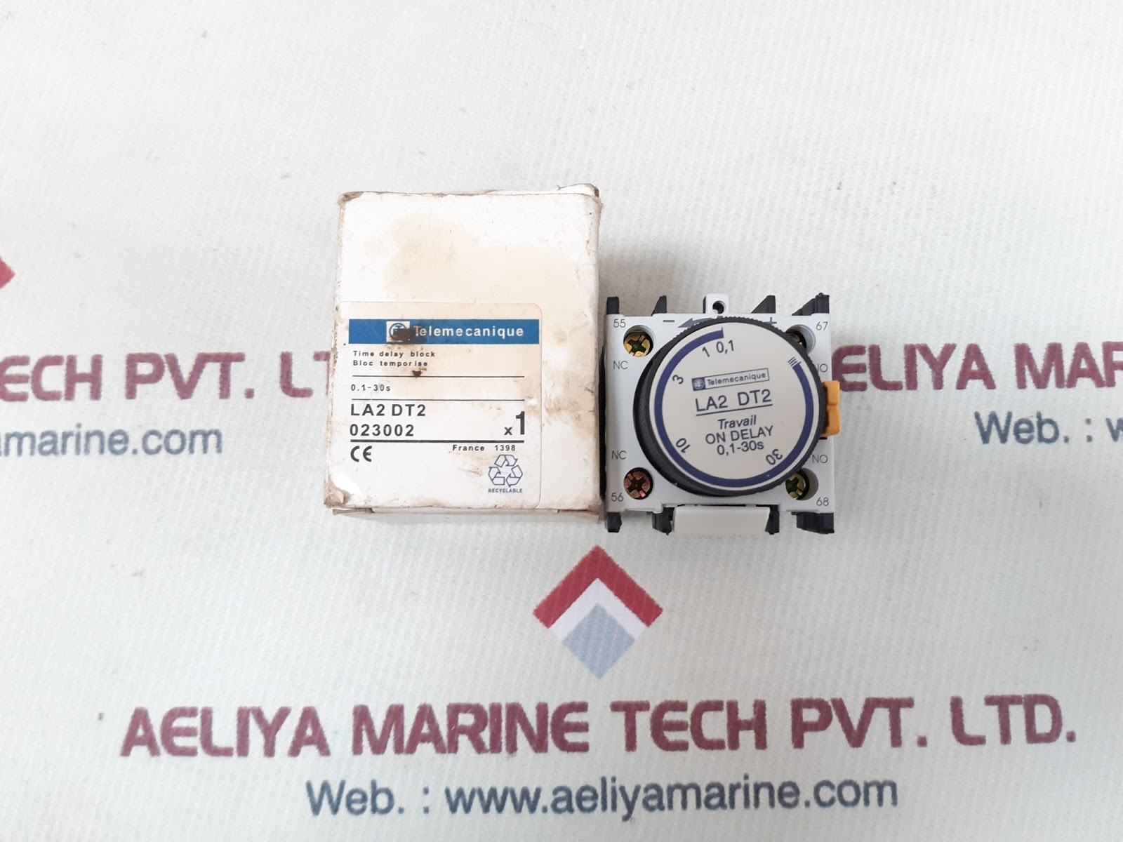 TELEMECANIQUE LA2 DT2 TIME DELAY BLOCK 0.1-30S - Aeliya Marine