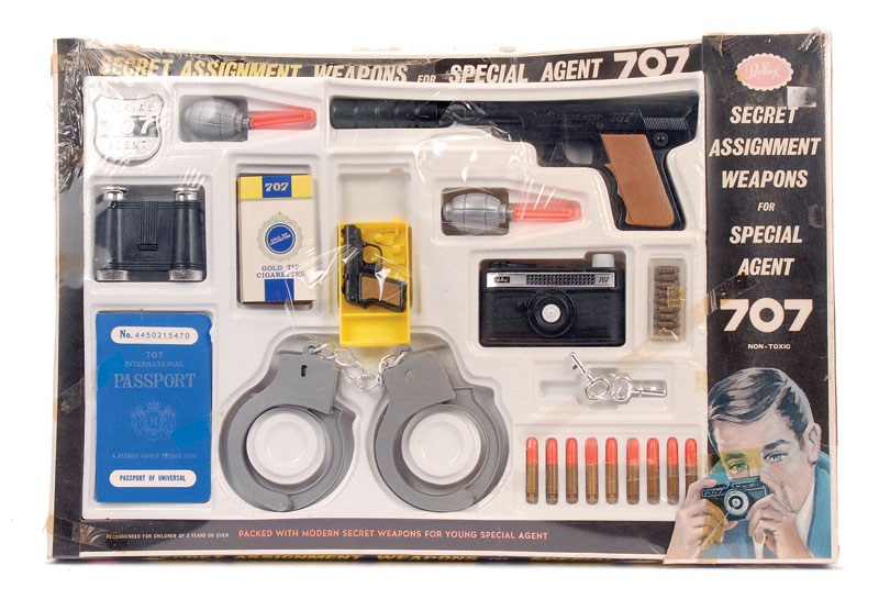 CODE NAME SPY TOY: WANTED! RED BOX AGENT SETS & AGENT 707 WEAPON SERIES
