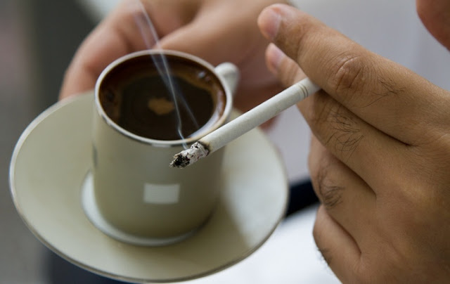 Hot tea ups esophageal cancer risk in smokers, drinkers - The World News