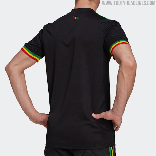 Ajax 21-22 Third Kit Released - Back in Stock - Footy Headlines