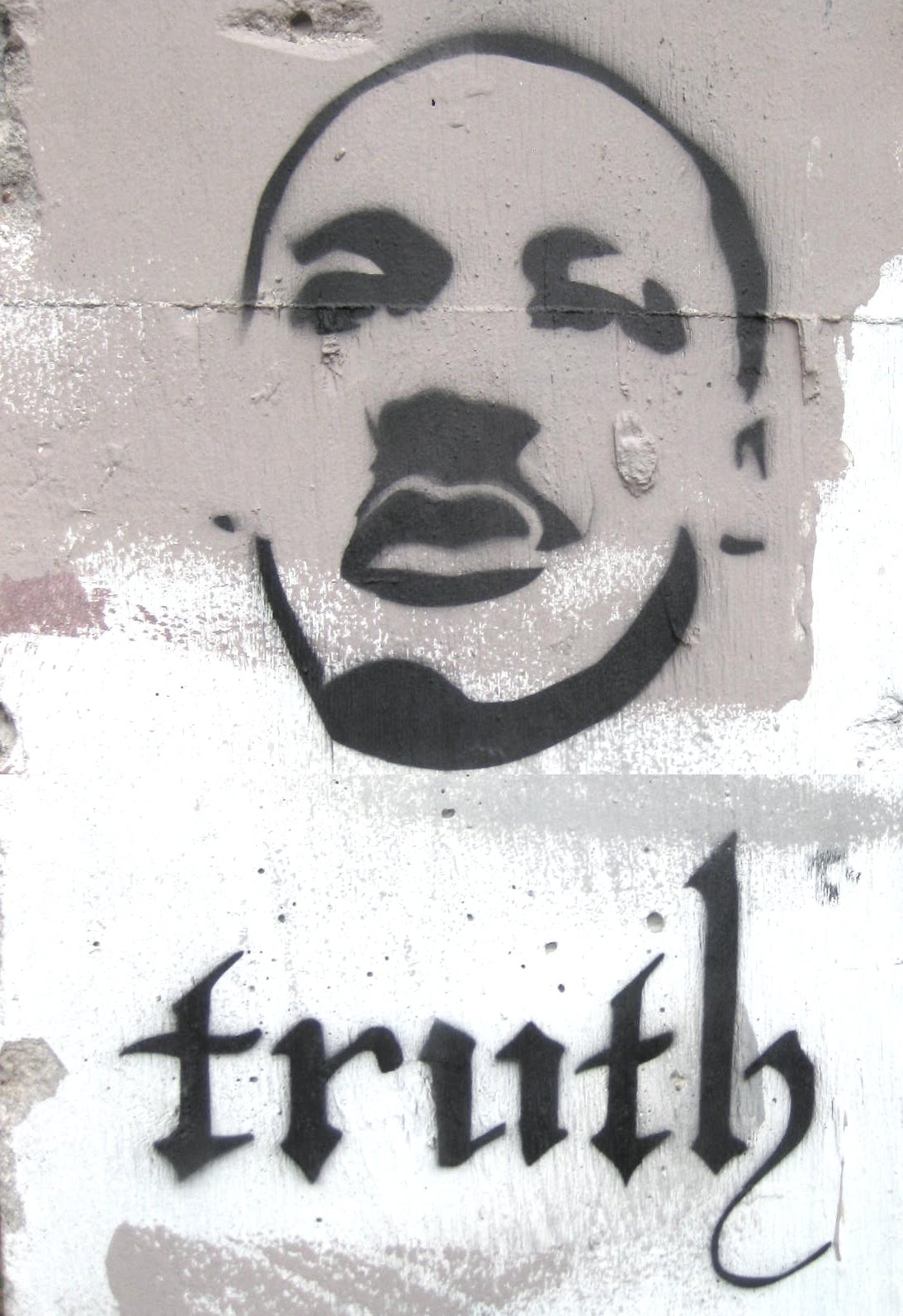 Off Tha Walls: TRUTH Street Art