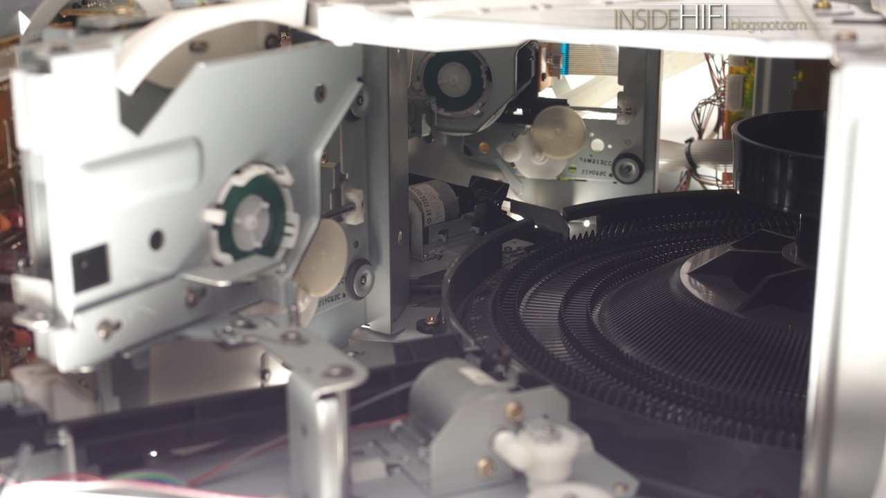 Inside Hi-Fi: Kenwood DPF-J9030