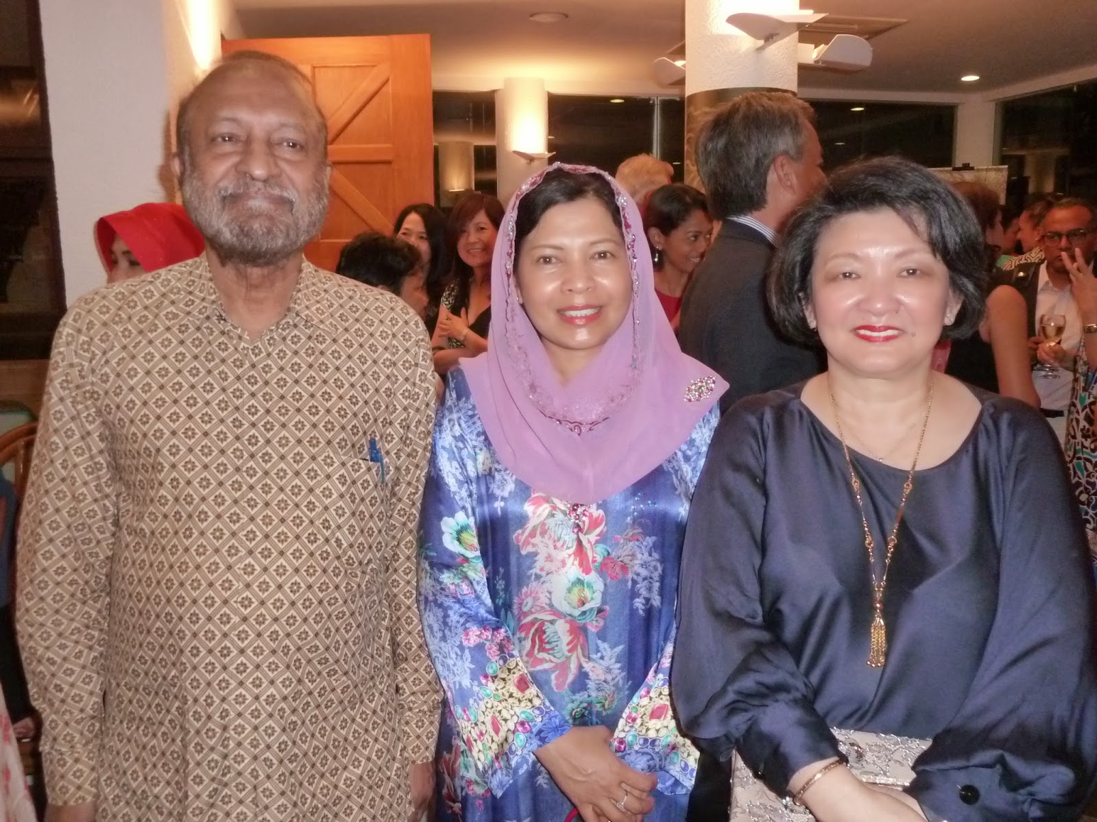 Kee Hua Chee Live!: GAIL FEATHERSTONE, WIFE OF BRITISH HIGH ...