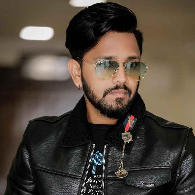 Veer Sharma (veerindori) Wiki, Biography, Age, Girlfriend, Facts and More