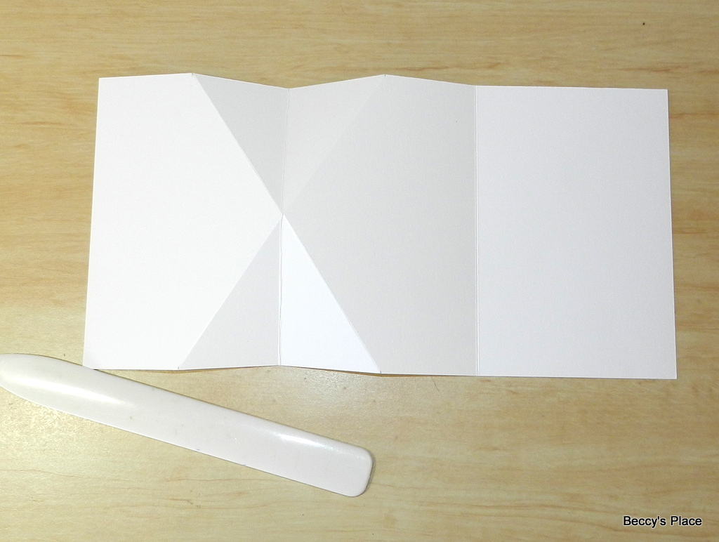 Beccy's Place: Tutorial - Upright Diamond Fold