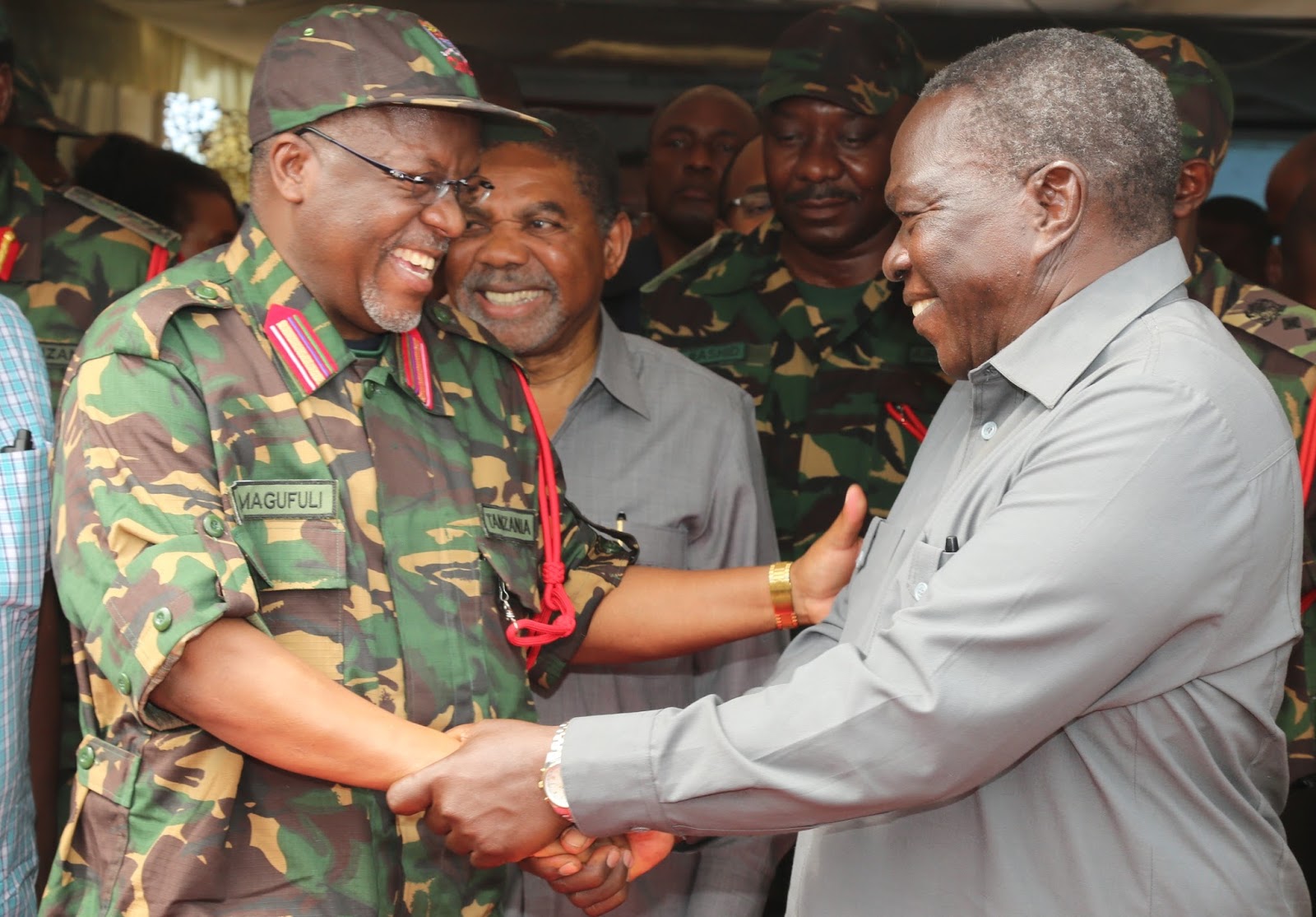 Bagamoyo Yatikisika Wakati JWTZ Ikionesha Uwezo Wake Wa Kijeshi Mbele ...