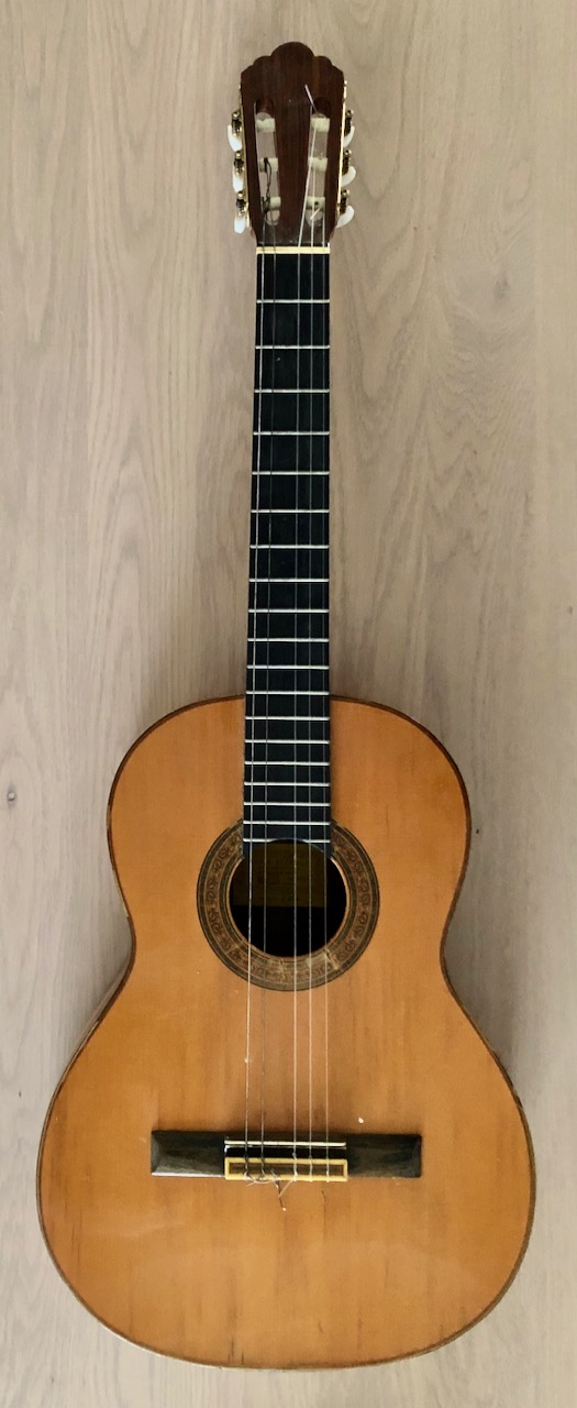 Romantic and old guitars: Juan Estruch Concierto 1 model 1974 / UME ...