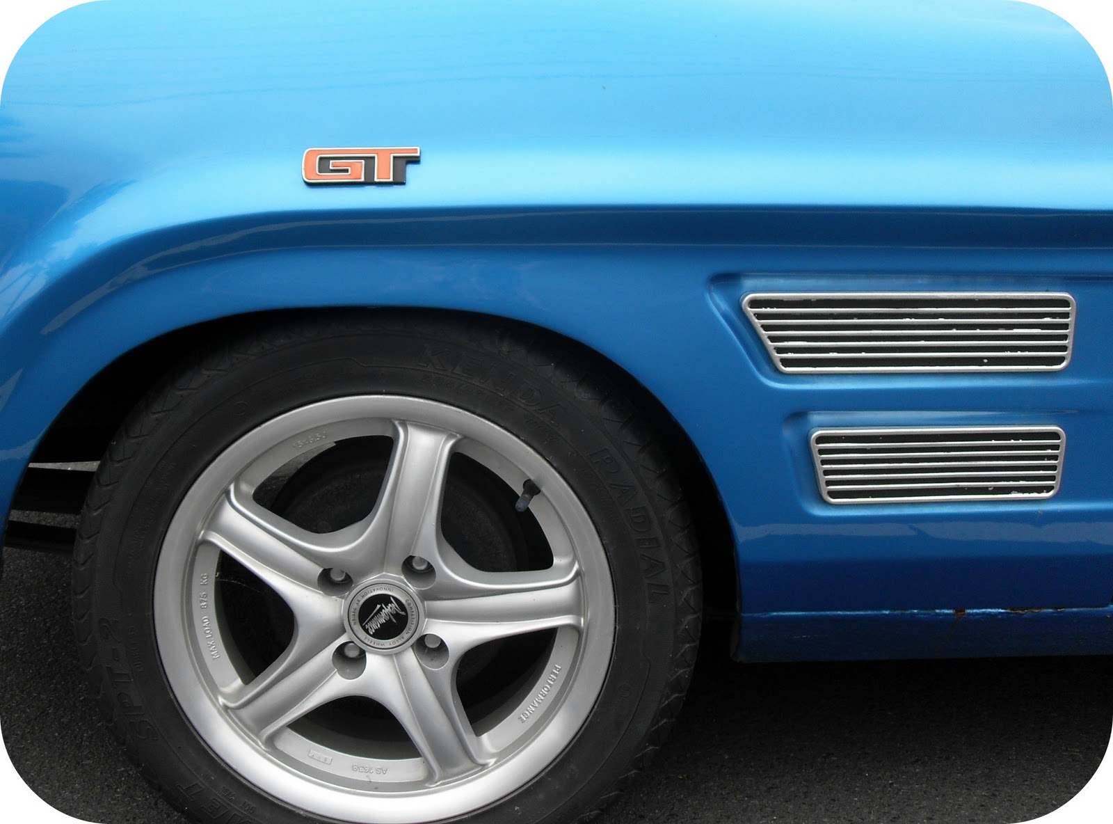 Hung Up On Retro: Street spotted - Ford Capri GT