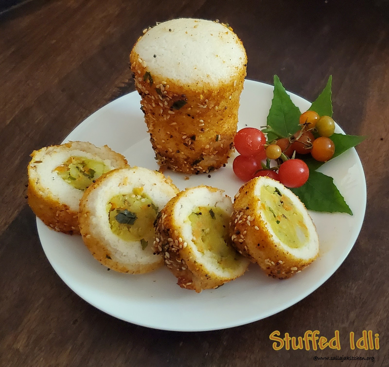 Sailaja Kitchen...A site for all food lovers!: Stuffed Idli / Potato ...