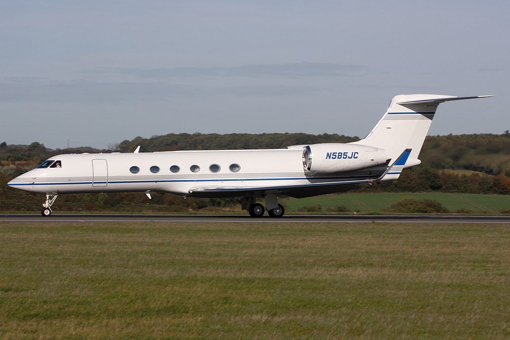 WORLD AIRCRAFT IMAGES by Terry Wade: N585JC GLF5 EGGW (London Luton) 30 ...