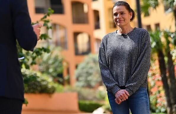 monarchico: Stefania parla del principe Ranieri III