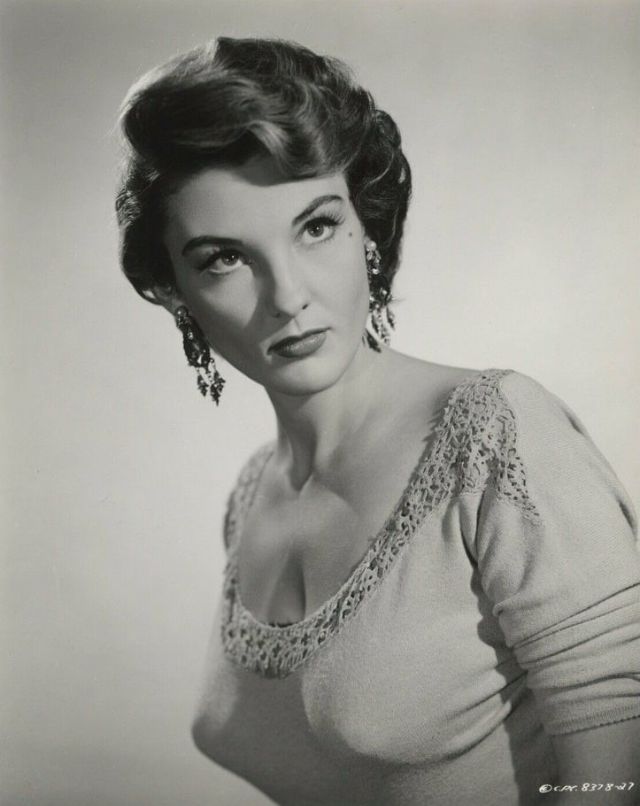 35 Glamorous Photos of Allison Hayes in the 1950s ~ Vintage Everyday