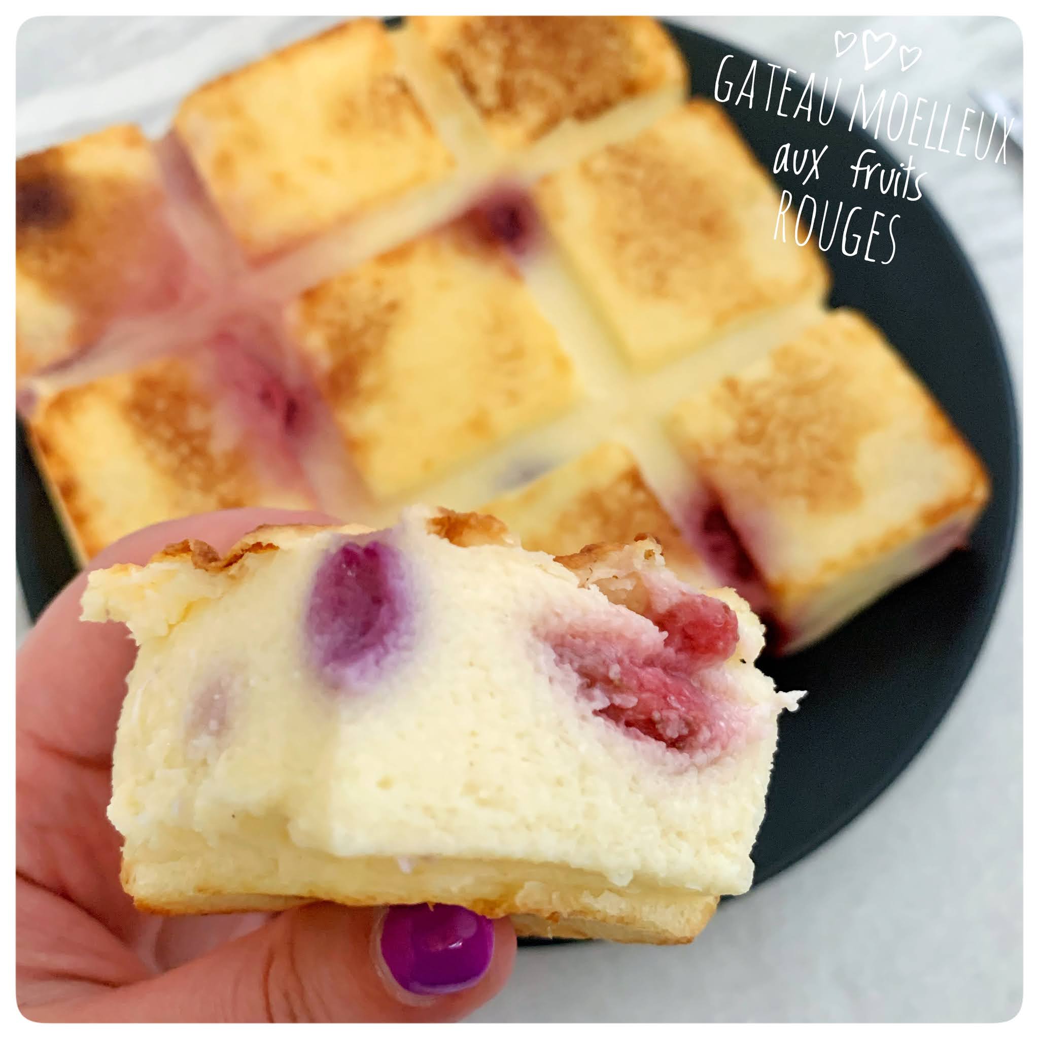 Gâteau moelleux aux fruits rouges