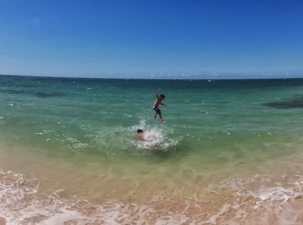 Family Travel Blog : Get "Lost" on our Favorite Oahu Beach