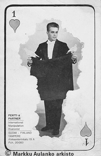 Sirkusteltta: 1929–2020 • Pentti Tuominen • Taikuri • Magician