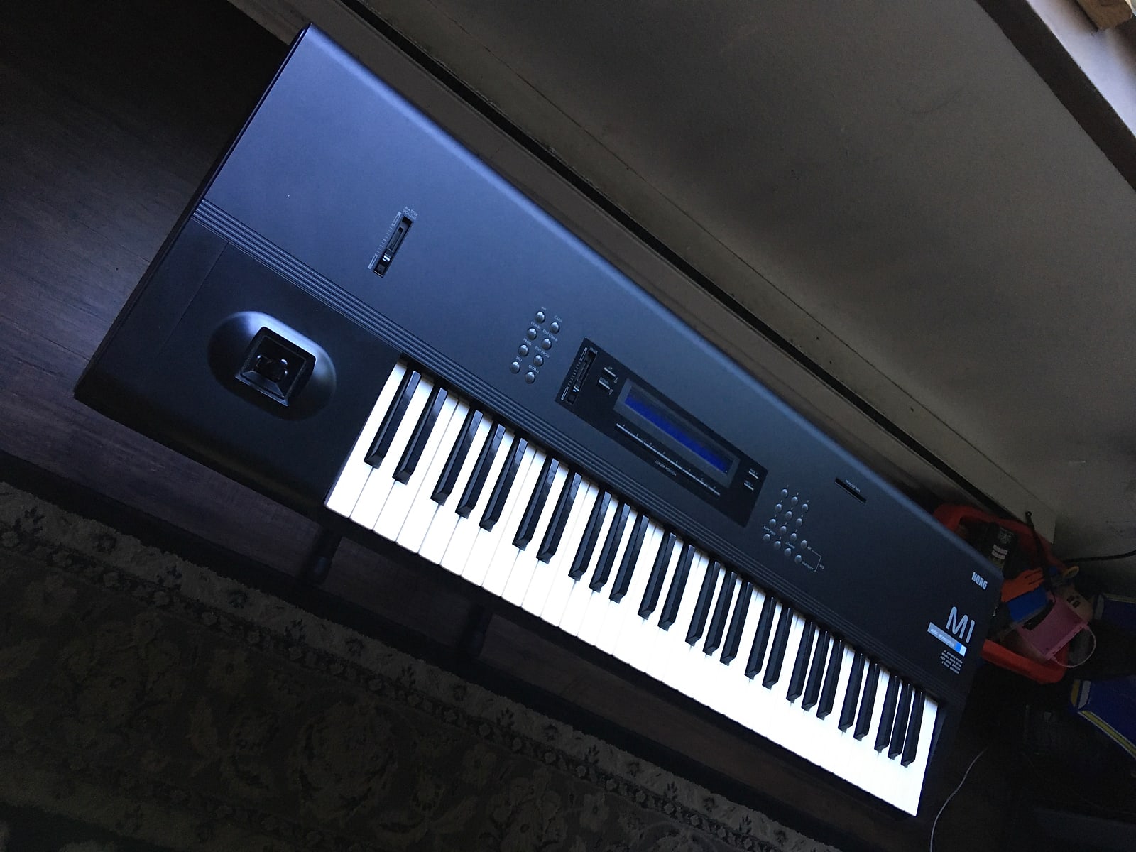 MATRIXSYNTH: Korg M1 61-Key Synth Music Workstation w/ New Blue Display