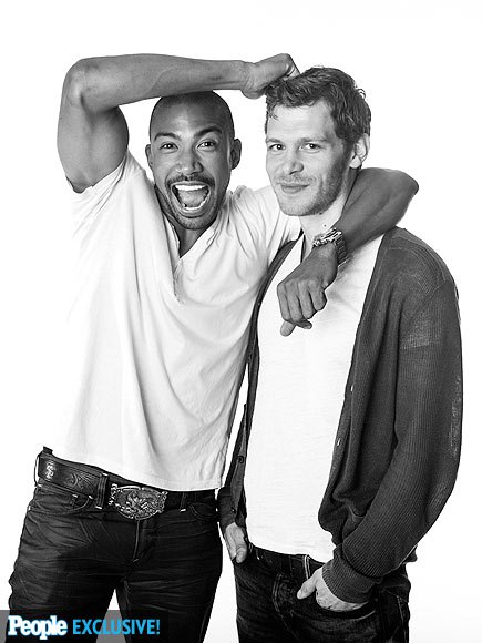 Oculta en el crepúsculo: Joseph Morgan & Charles Michael Davis Gente ...