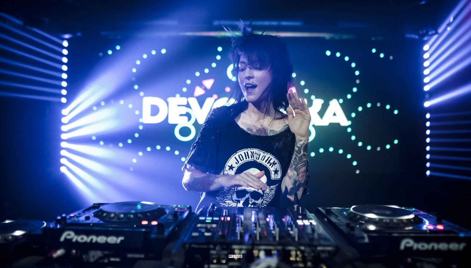 Dj Ze Roberto: Dj Devochka / Destaque