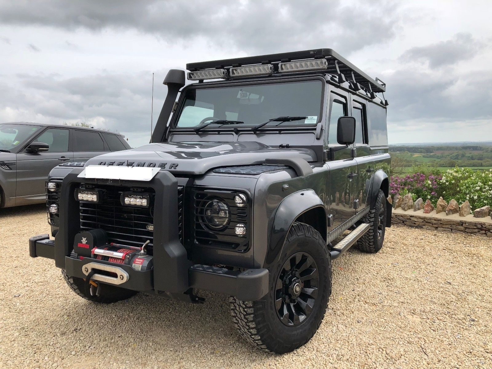 Landrover Defender: Land Rover Defender 110 2.2 D XS Utility Station ...