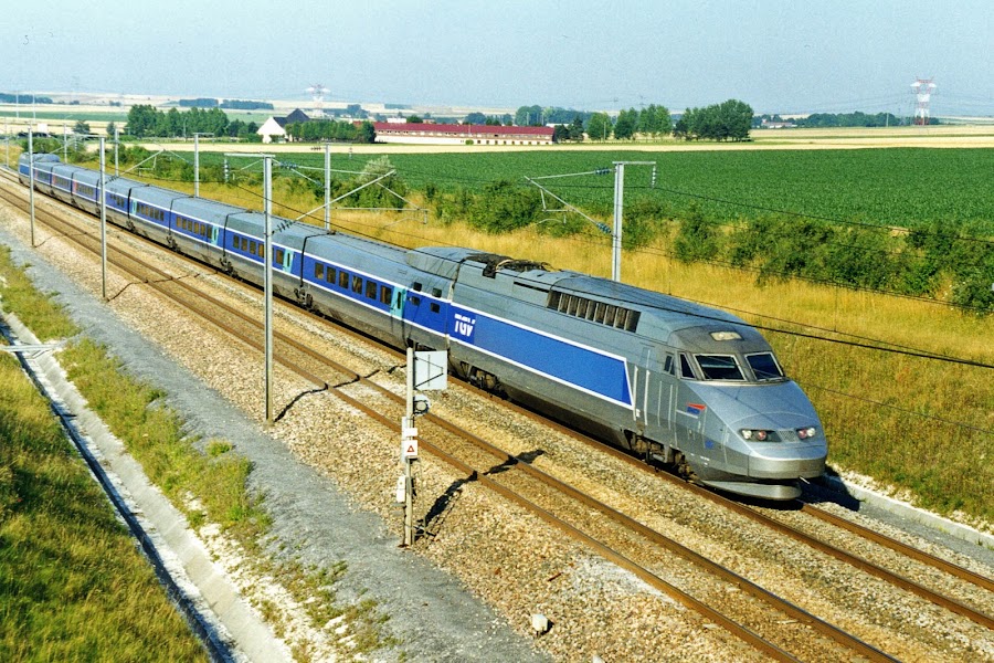 47s and other Classic Power at Southampton: TGVs in Northern France ...