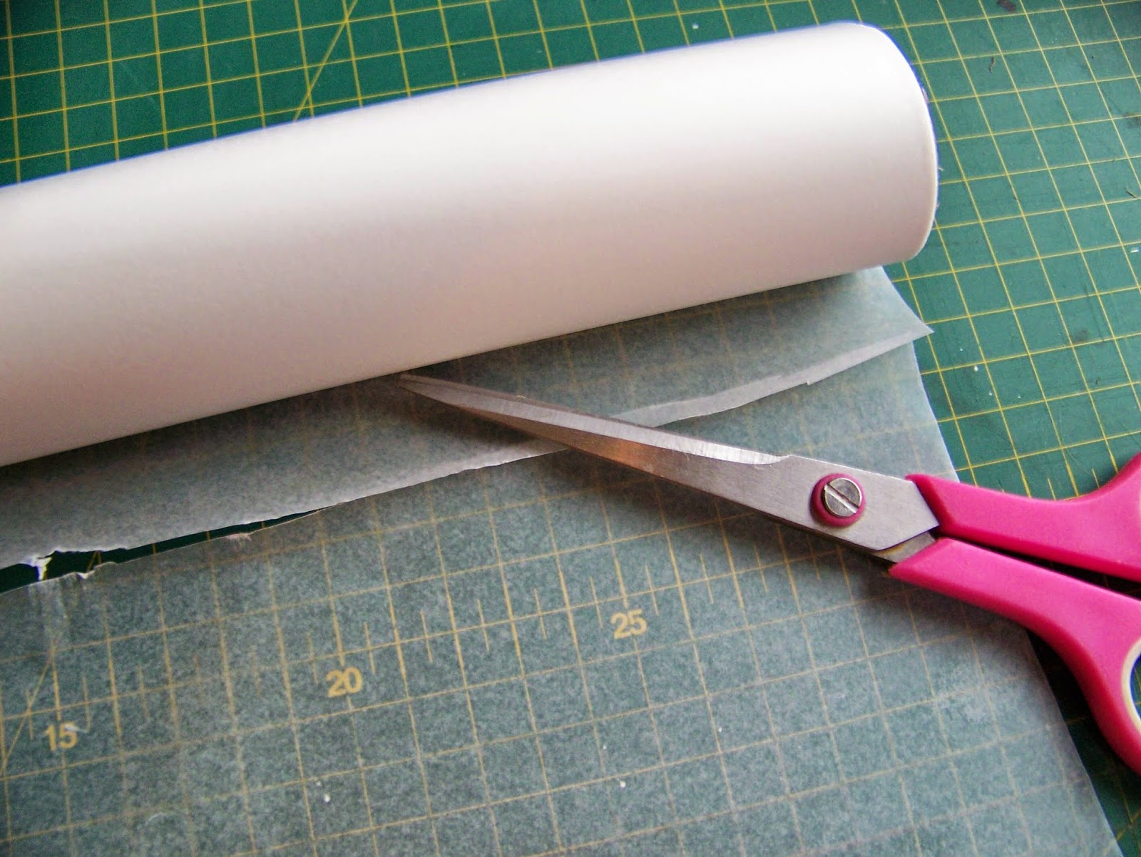 A Pretty Talent Blog: How to create a stay-wet-palette when painting ...