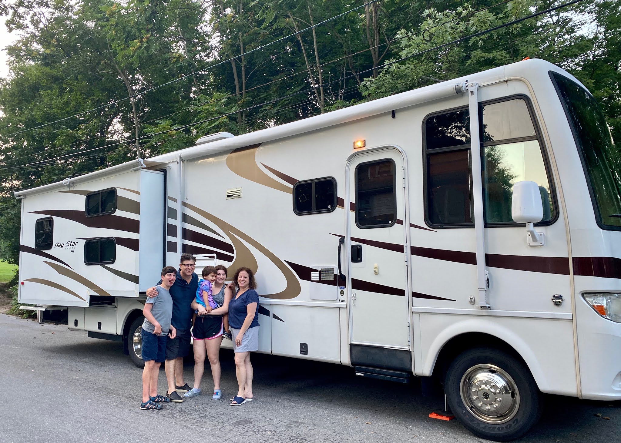 Love That Max : Escape by RV