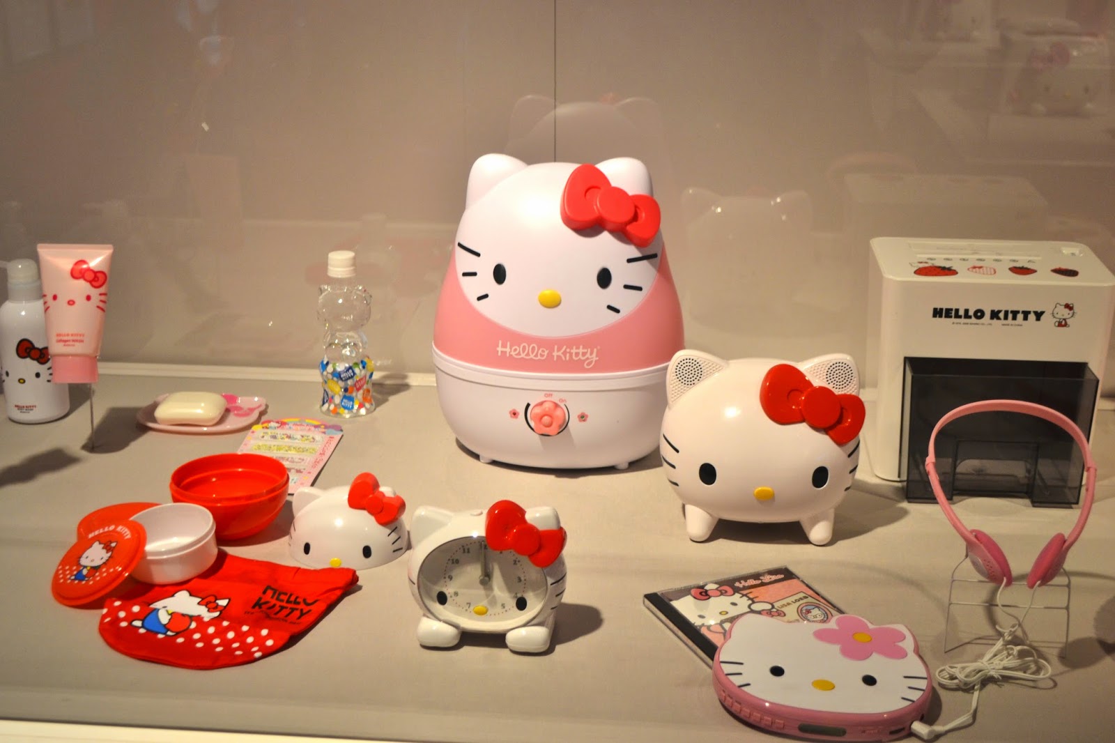 On The Other Side Of The Eye: Hello! Exploring the Supercute World of ...