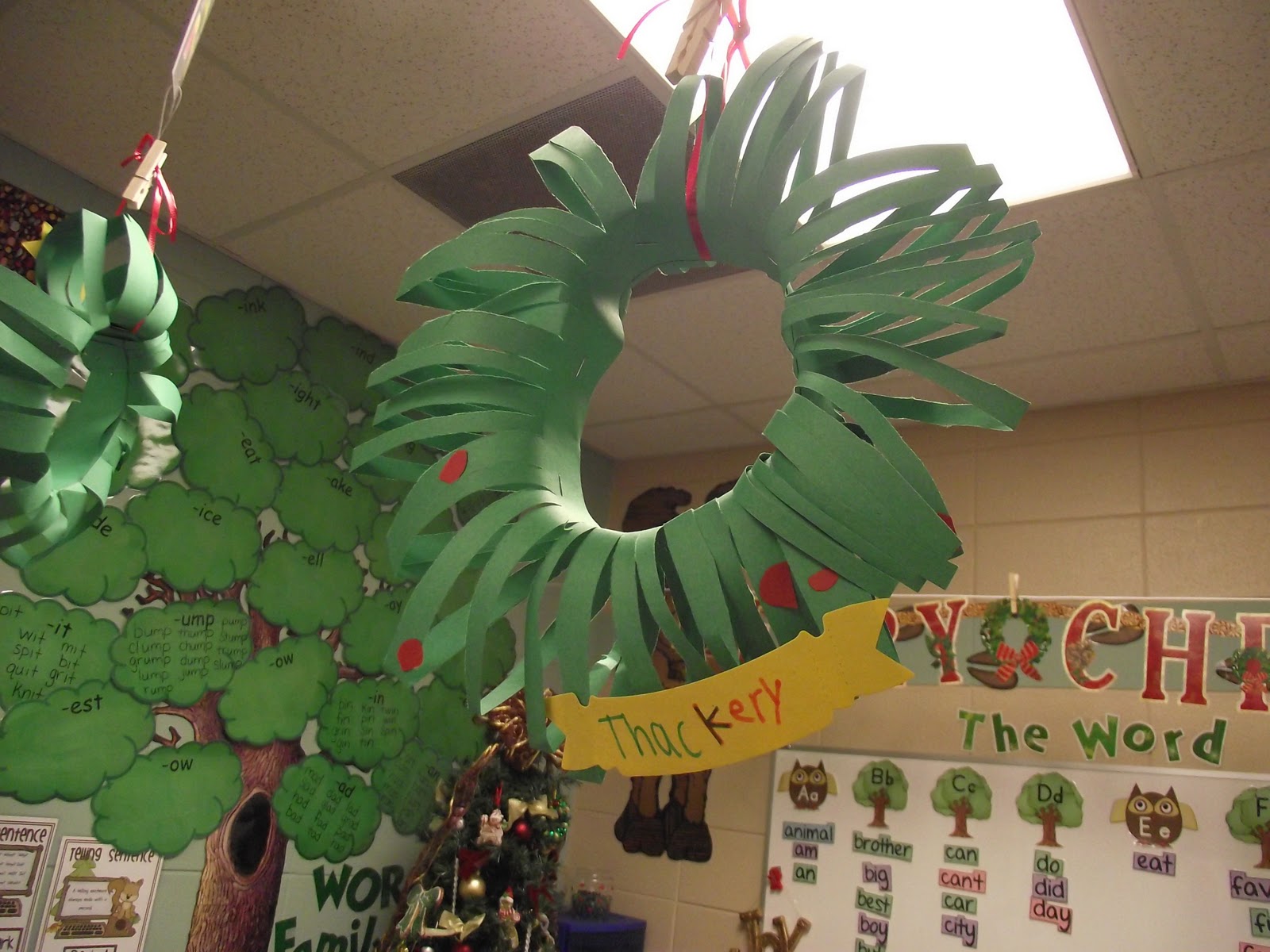 First Grade O.W.L.s: Glitter Fun... and pinterest crafts!