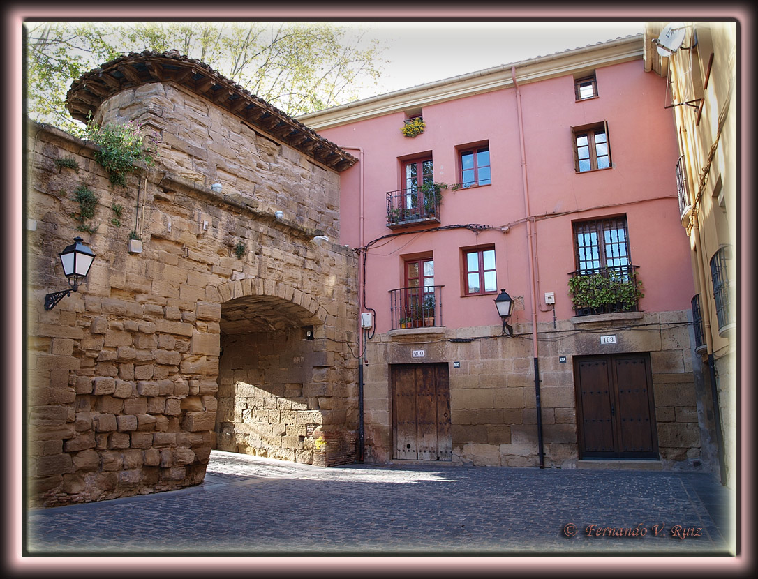 MARAVILLAS DE LA RIOJA (España): Murallas del Revellín.