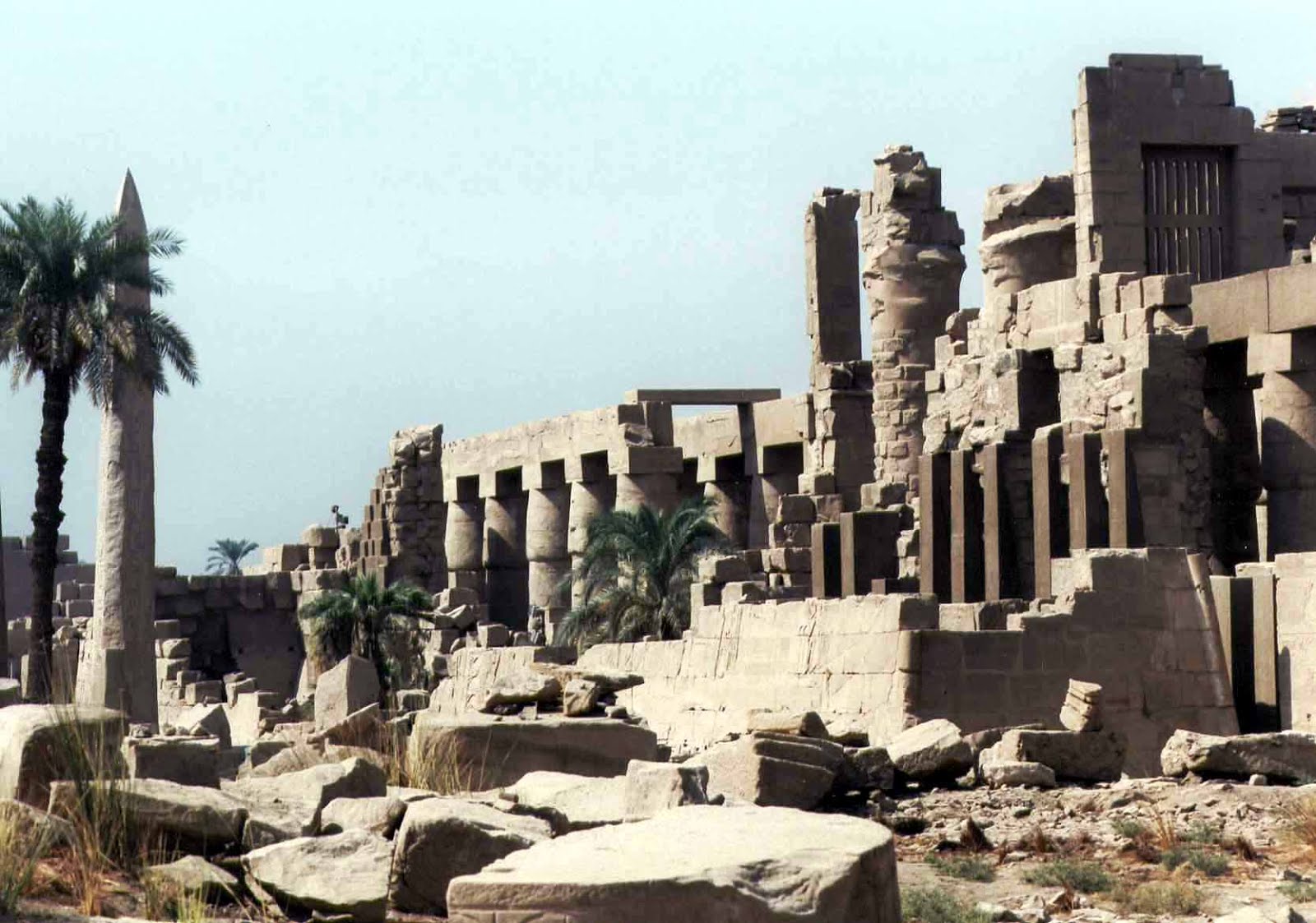 the third pylon of karnak temple - egypt civilization