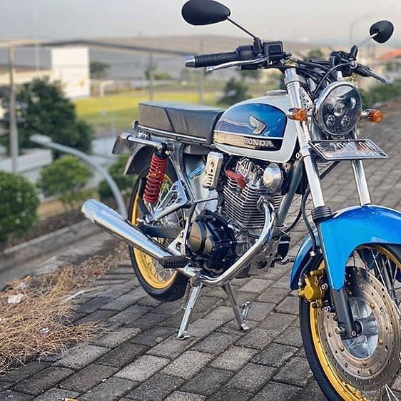 20 Gambar HD Modifikasi CB 100 Warna Biru Terbaru 2020