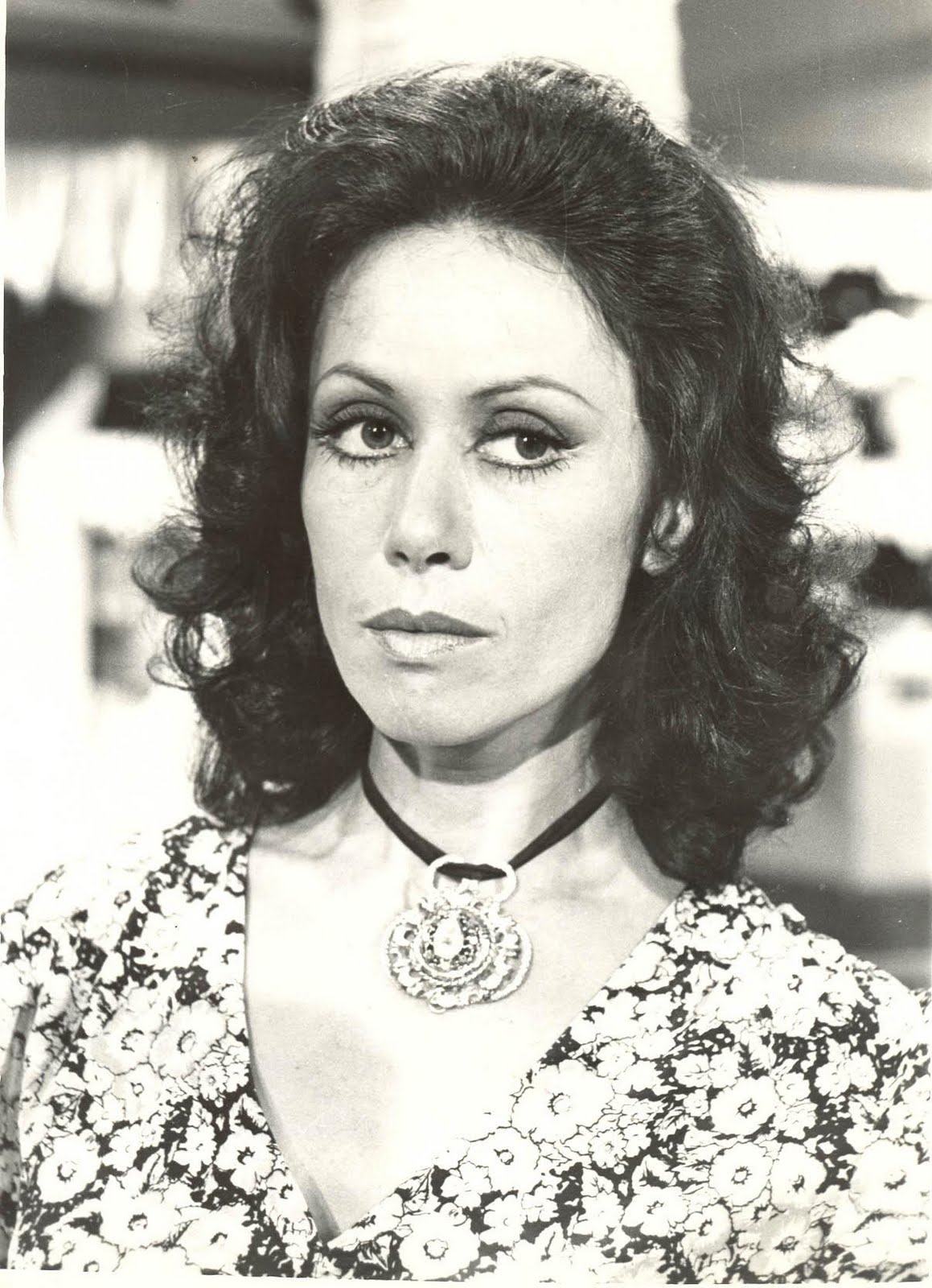 Para sempre em teu coração.: Em Memória-Dina Sfat