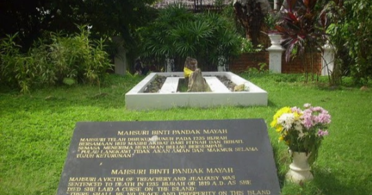 ITE 3563 : The legend of Mahsuri: THE STORY BEHIND THE MAHSURI'S TOMB