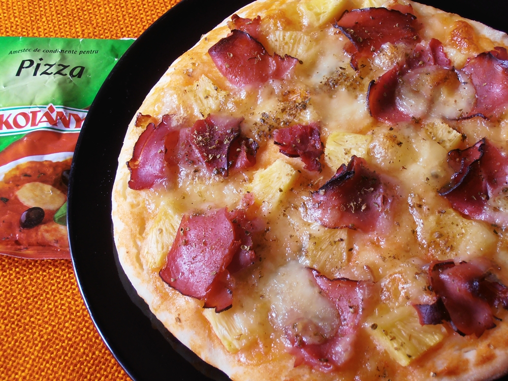 Pizza Hawai - CAIETUL CU RETETE