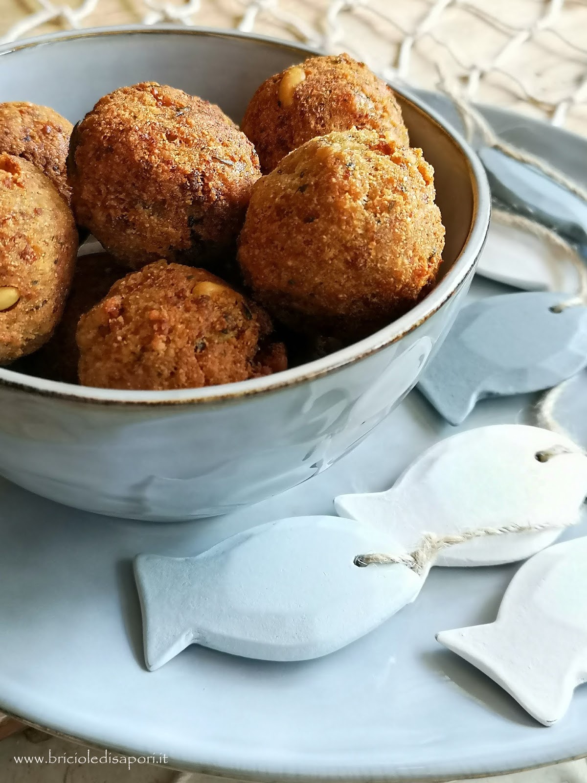 Polpettine fritte di calamari o totani | BRICIOLE DI SAPORI