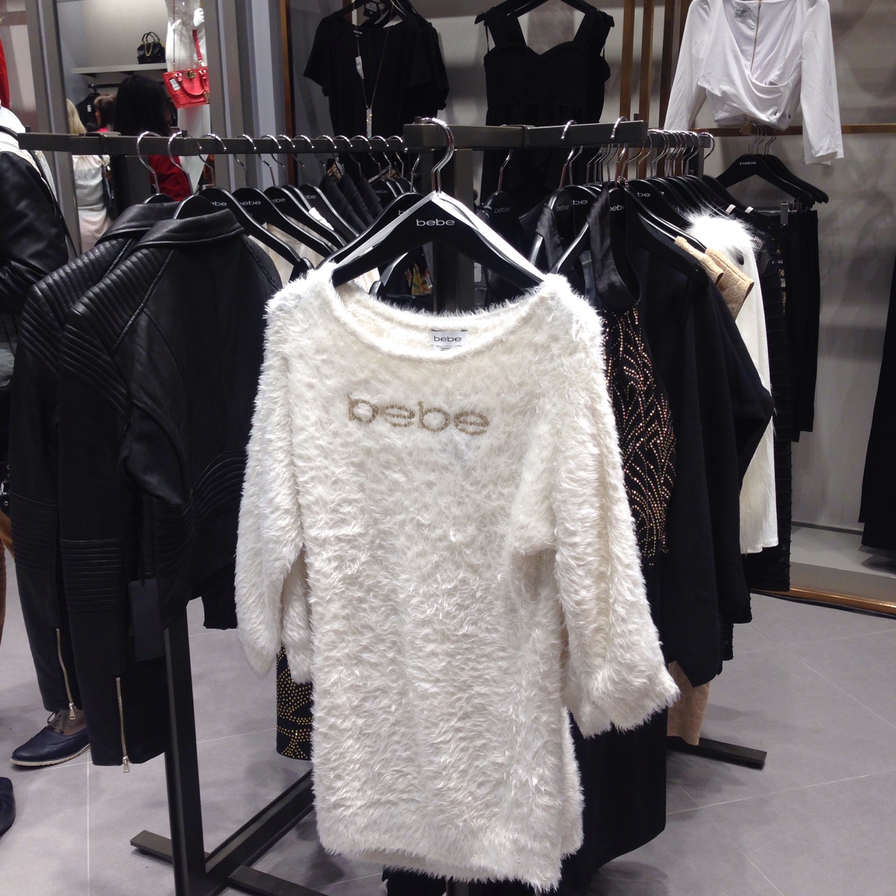 Llego a Guatemala la reconocida marca de ropa para mujeres " bebe