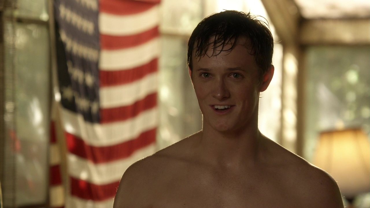 ausCAPS: Ross Philips shirtless in Hart Of Dixie 1-19 "Destiny & Denial"