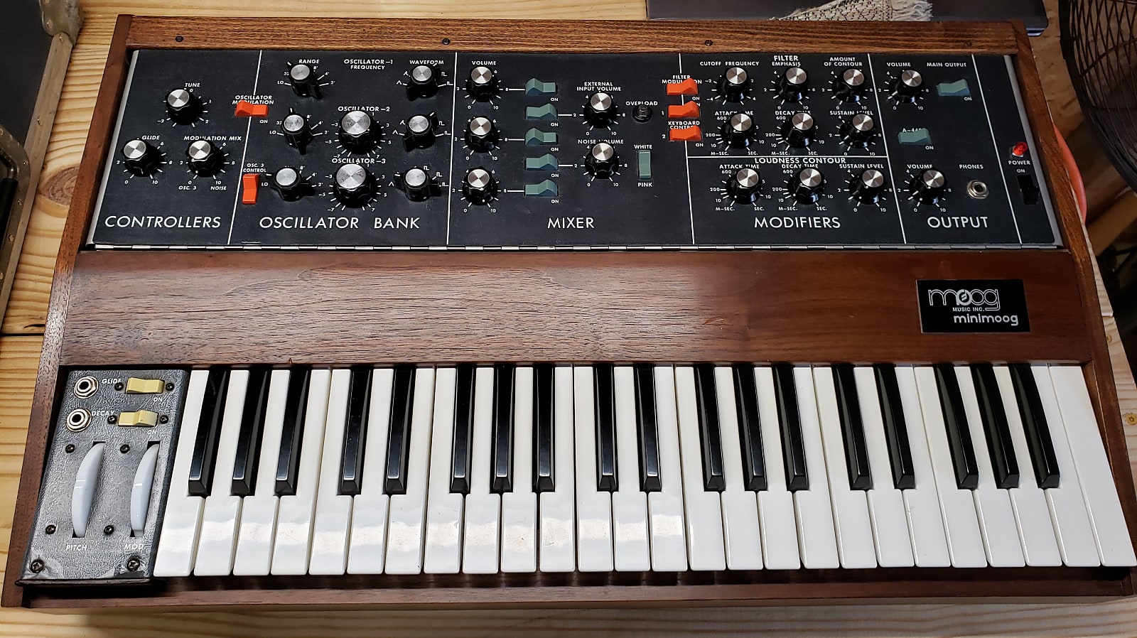 MATRIXSYNTH: 1974 Moog Minimoog Model D SN 4346