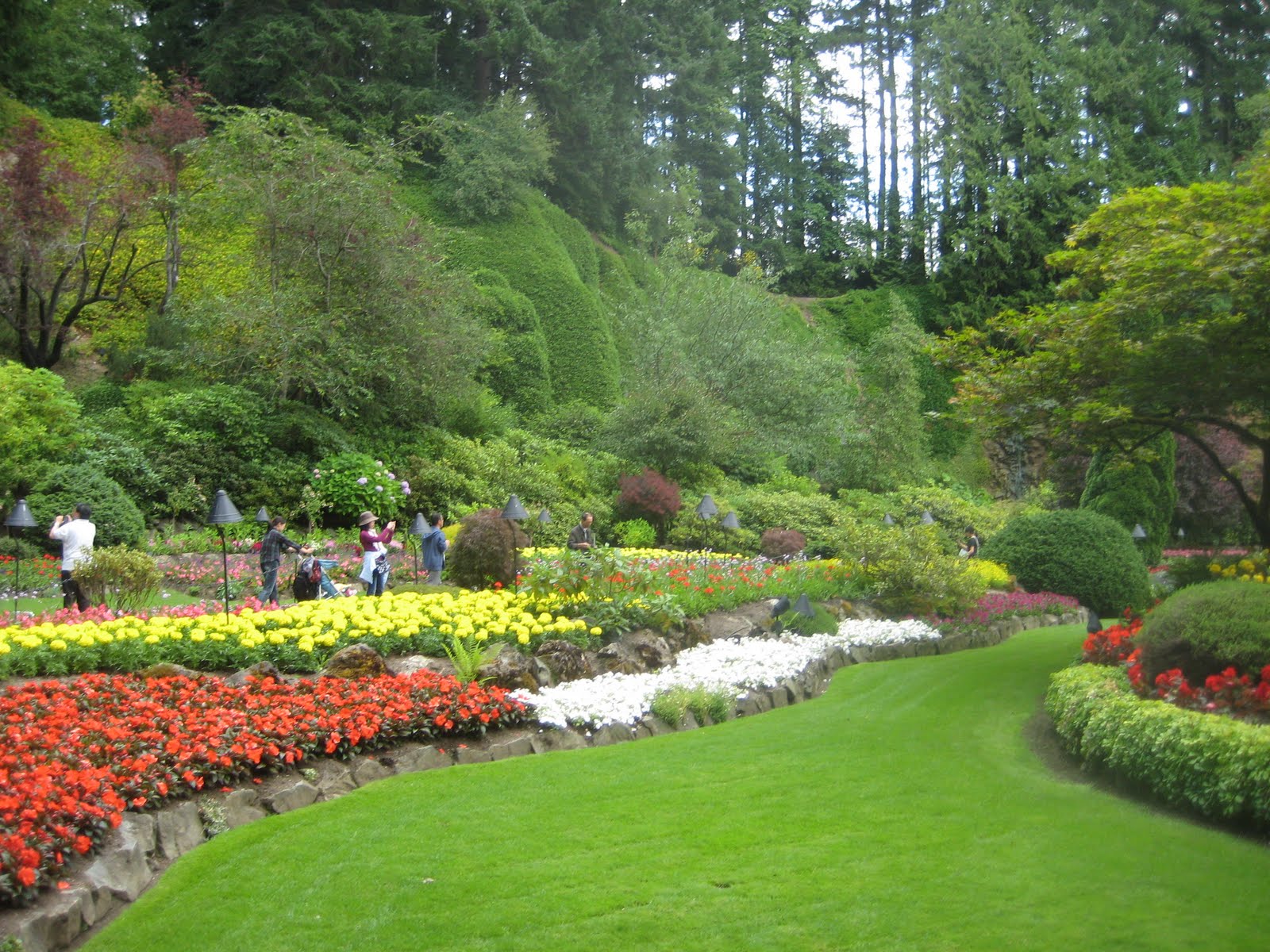 The Further Adventures of Ed and Janet: Butchart Gardens