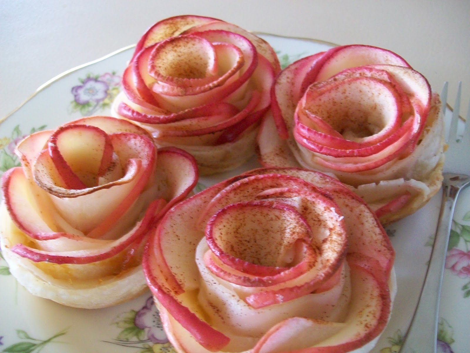 My Abundant Life: Apple Rose Pastries