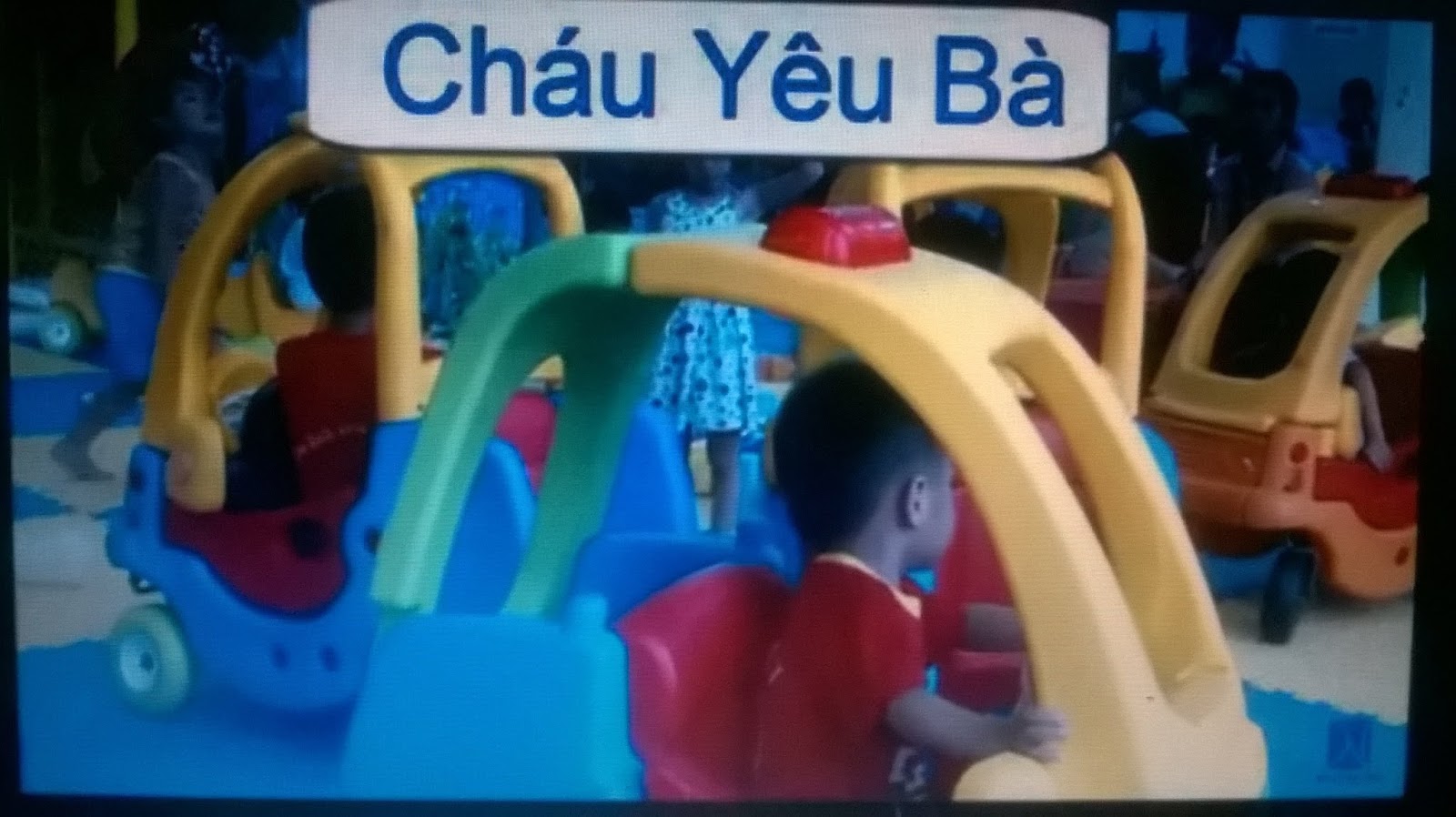 vieteva: chau yeu ba xuan mai