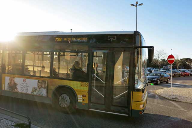 738 Lisbon Bus - Portugal Visitor Guide