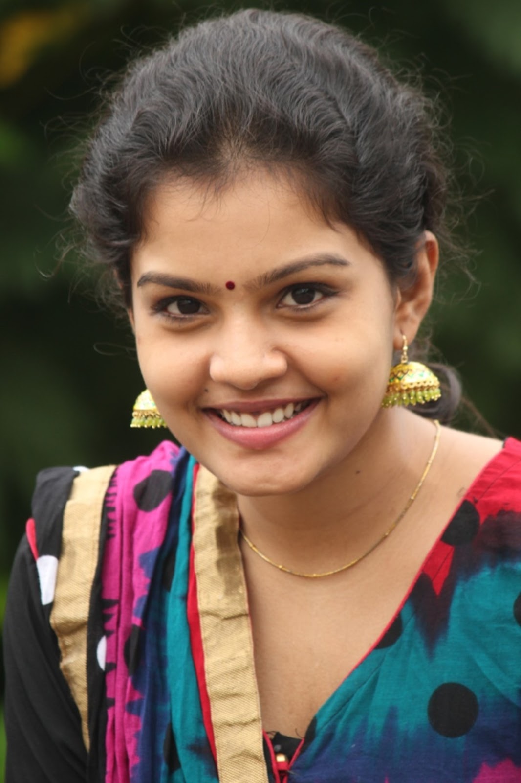 Preethi Shankar Latest Cute looking Photo Shoot Gallery |Tamil Cinema ...