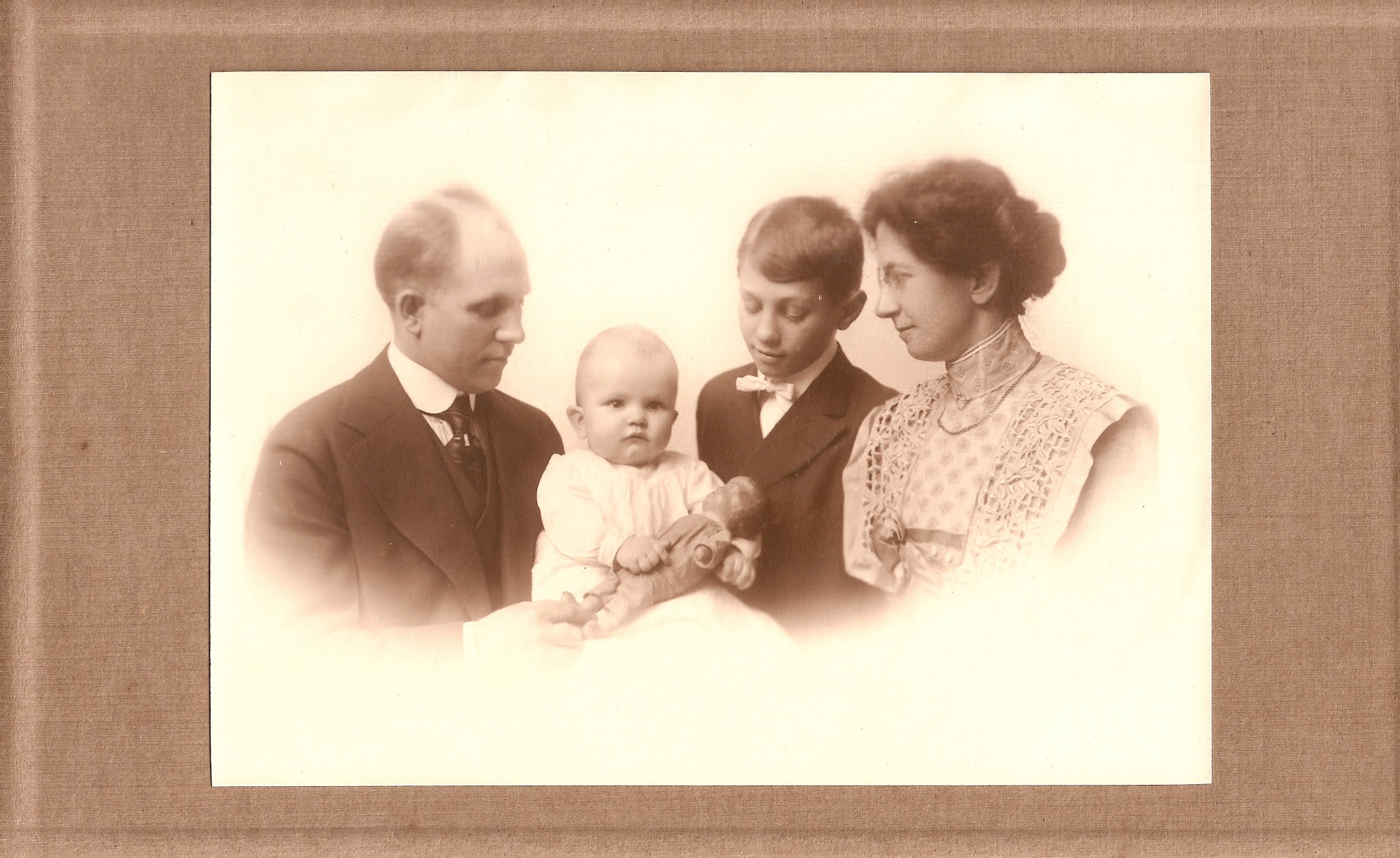 Vintage Irvington: The Hendrickson Family Photo Collection