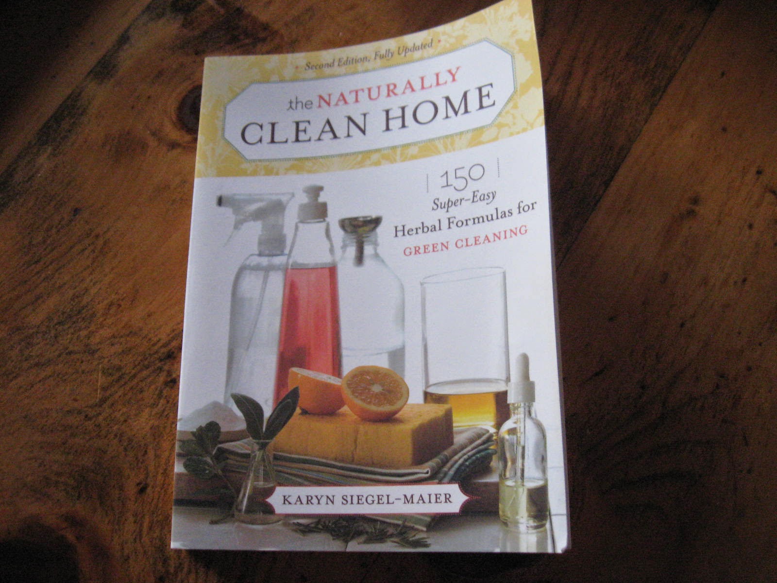 Simply Organized Homemaking: My Favorite Books on Cleaning & Organizing