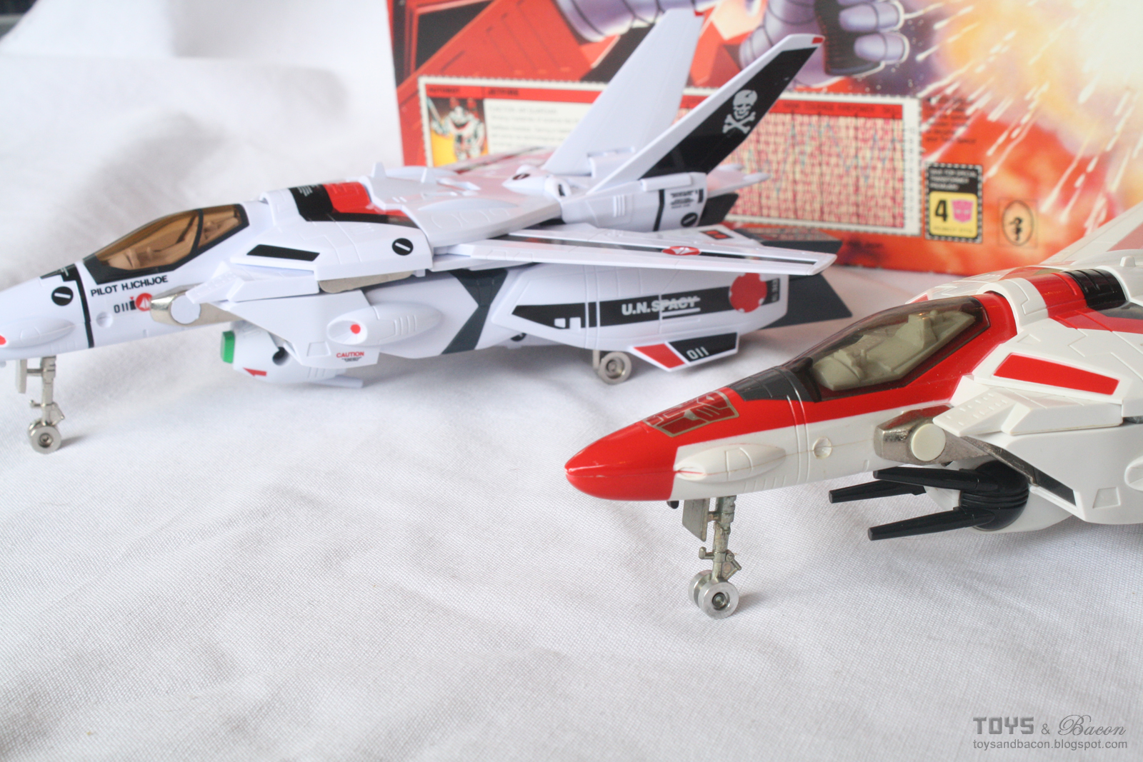 Toys and Bacon: Figure Friday: G1 Jetfire