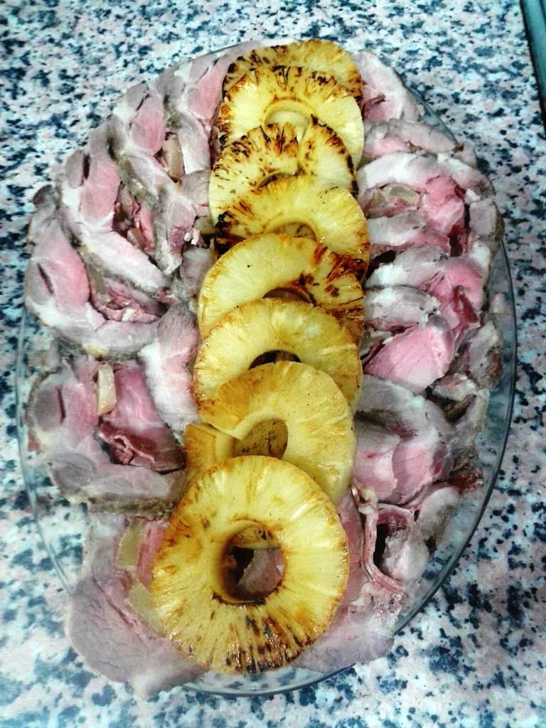 Paprika En La Cocina: Redondo relleno jamón serrano y piña