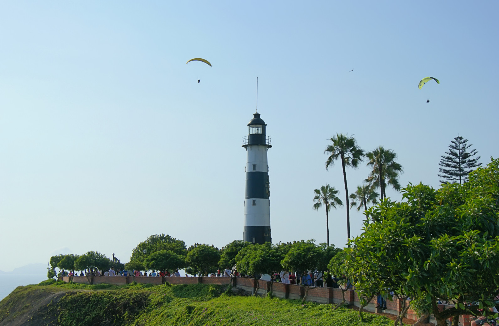 La Marina Lighthouse, Lima, Peru (with Map & Photos)