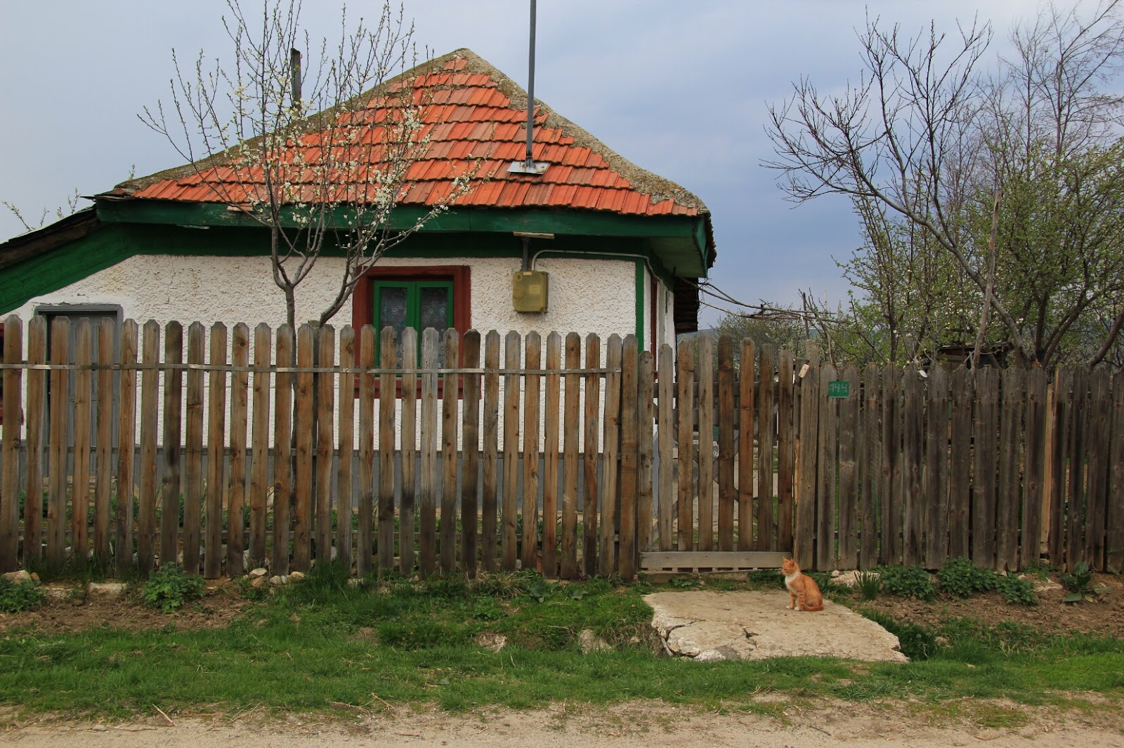 drifters' guild: Printre vii, livezi şi statui în Subcarpaţii de curbură