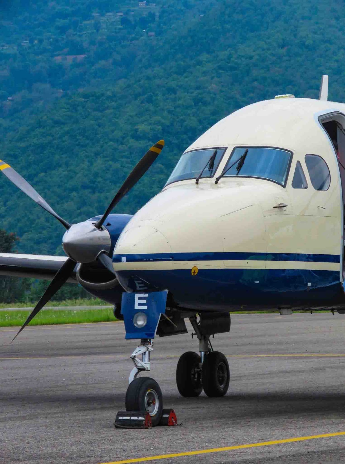 9N-AEE Buddha Air Beechcraft 1900 D Aircraft - Kiran's Blog